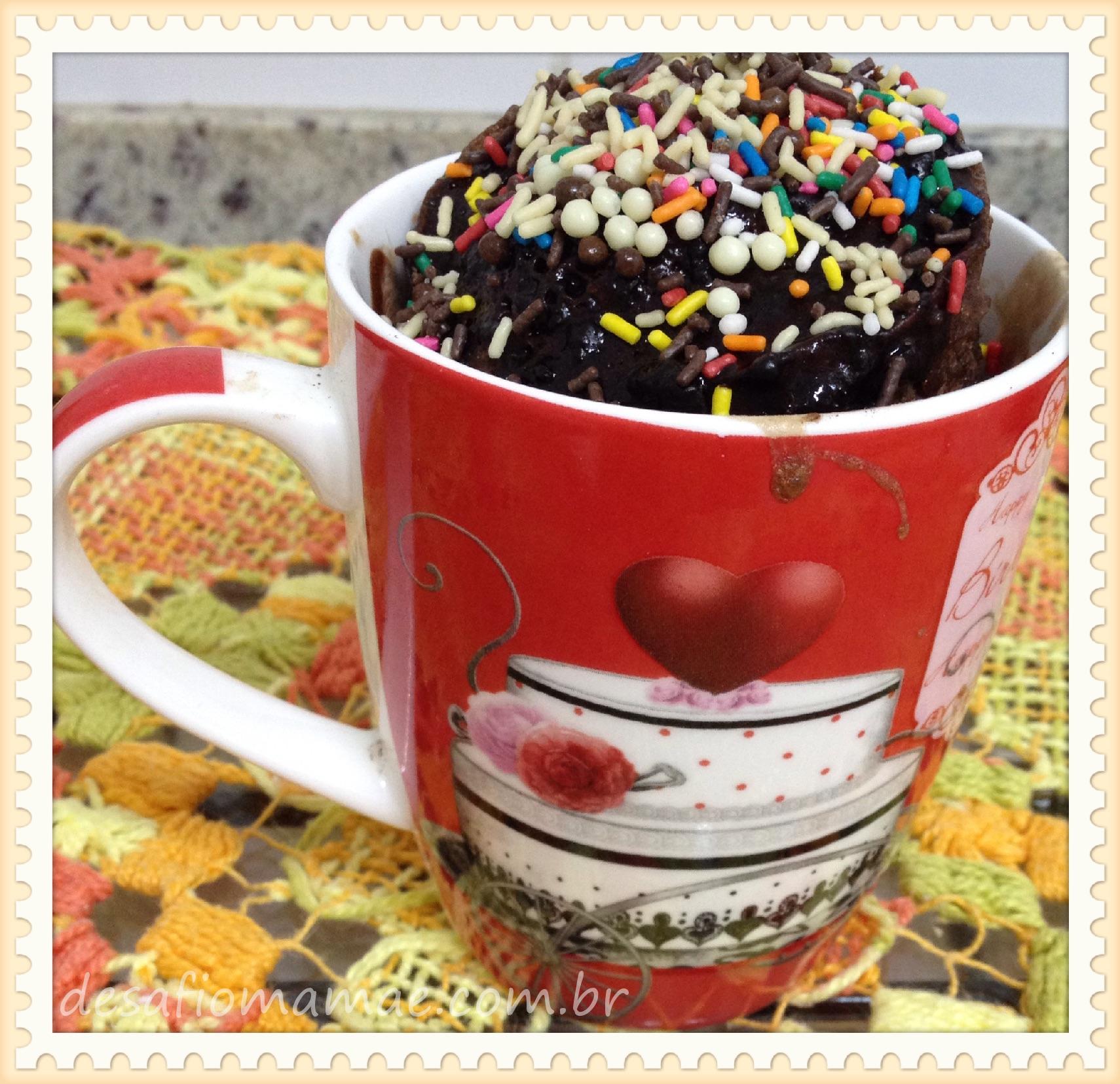 Bolo de caneca de chocolate sem leite de vaca - Desafio MamãeDesafio Mamãe Bolo de caneca de chocolate sem leite de vaca - Desafio MamãeDesafio Mamãe